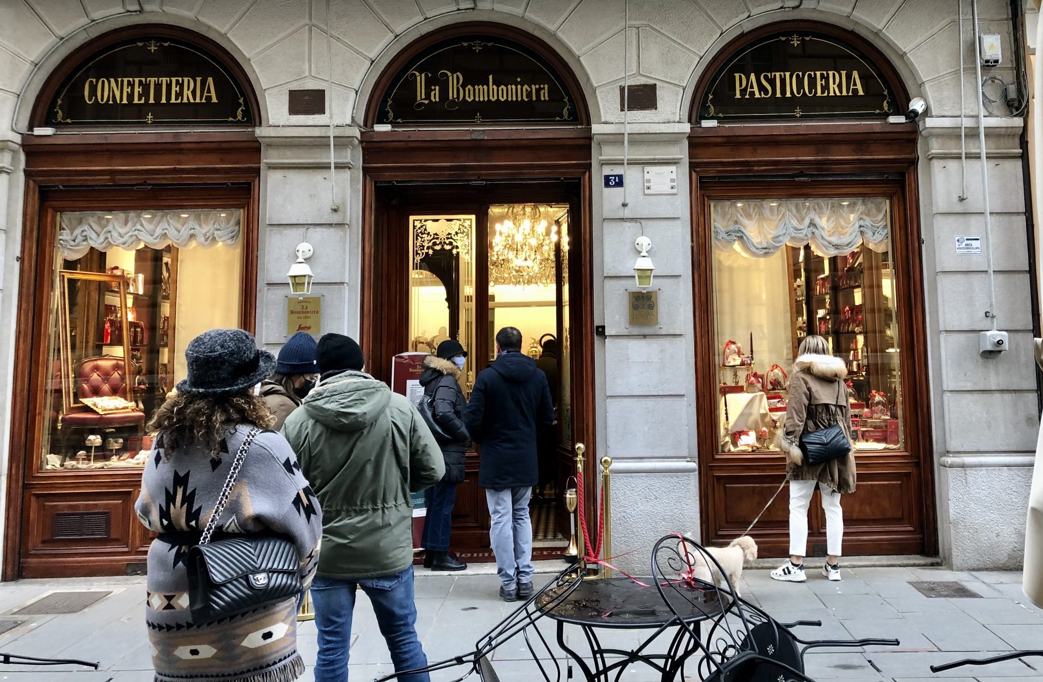 Triestini Take Advantage of Short Break in Rain - InTrieste