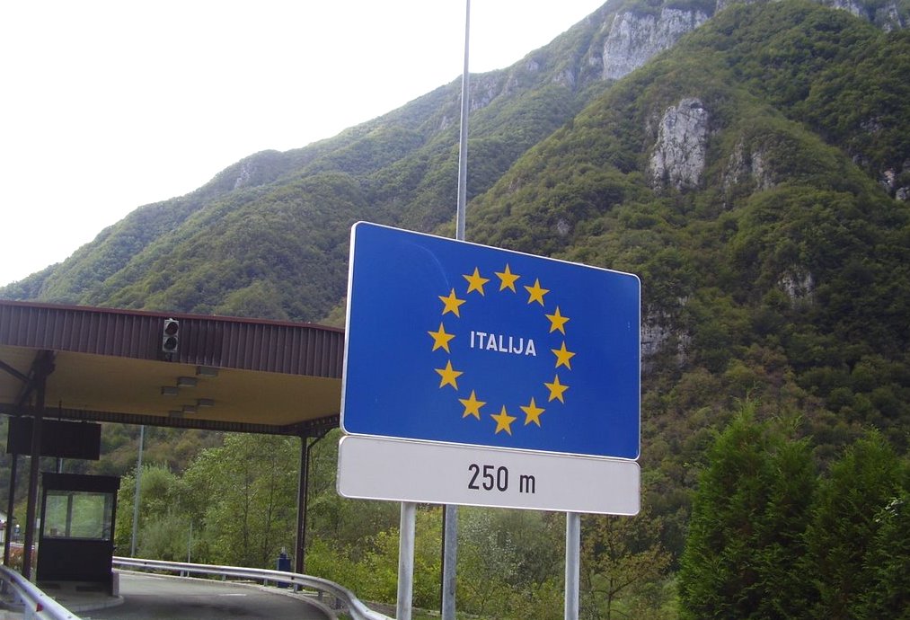 Italy Extends Border Controls in Surprise Move Amidst Regional Tensions ...