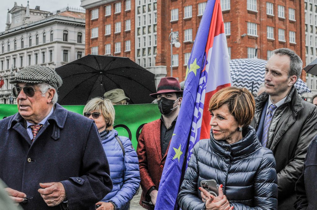 Trieste Places Joseph Ressel's Statue on the Rive - InTrieste