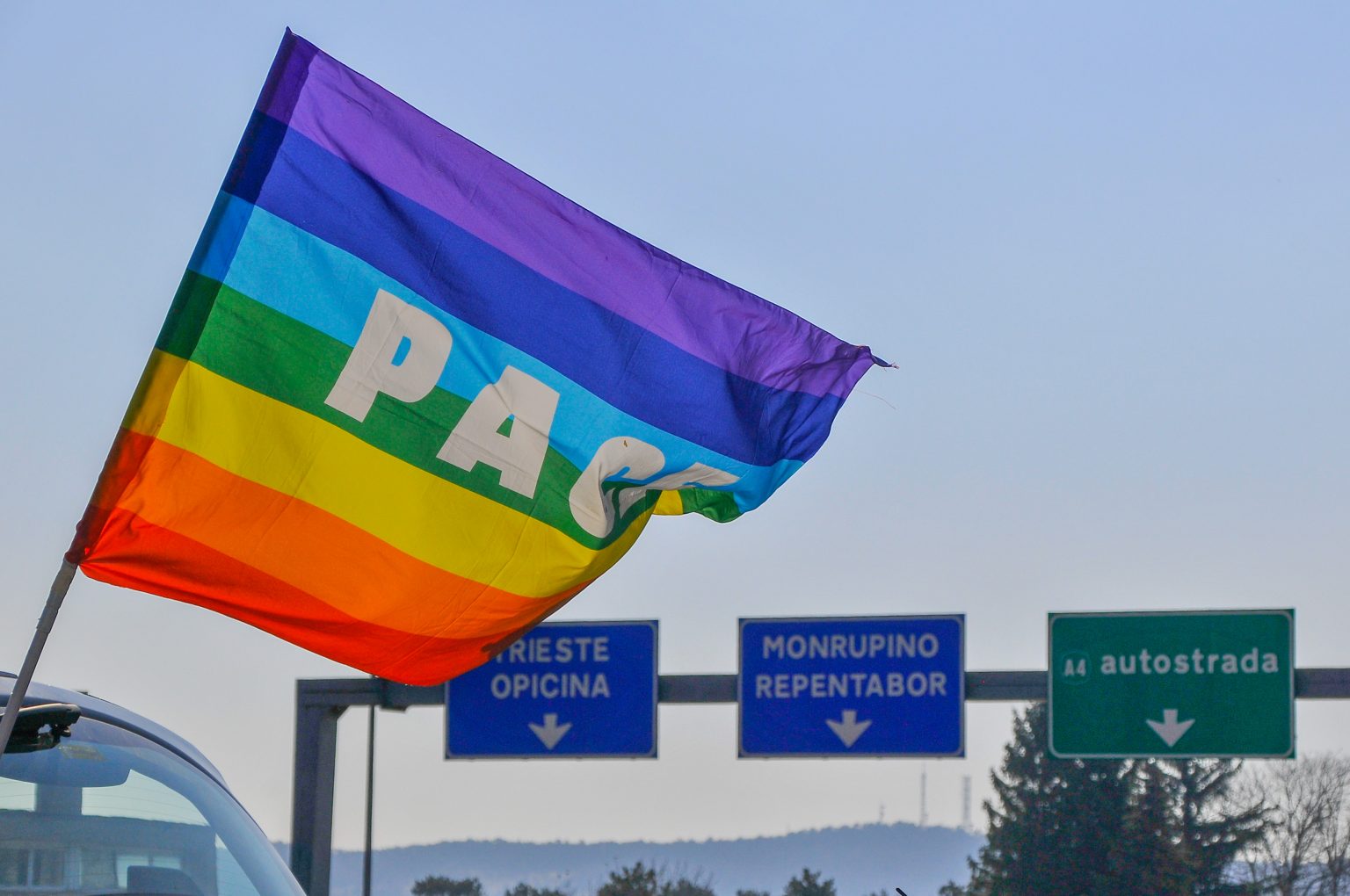Refugee Busses at Fernetti Border and the Many Faces of the Ukrainian ...