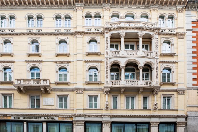 The Modernist Bistro Glams Up: Multicultural Menu, World-Renowned Chef ...