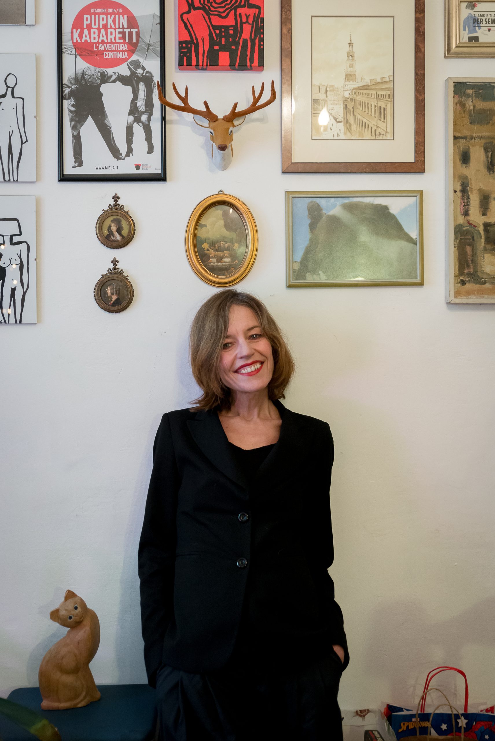 Laura Bussani: Actress Full Of Irony And Charm Living The Dream in Her ...