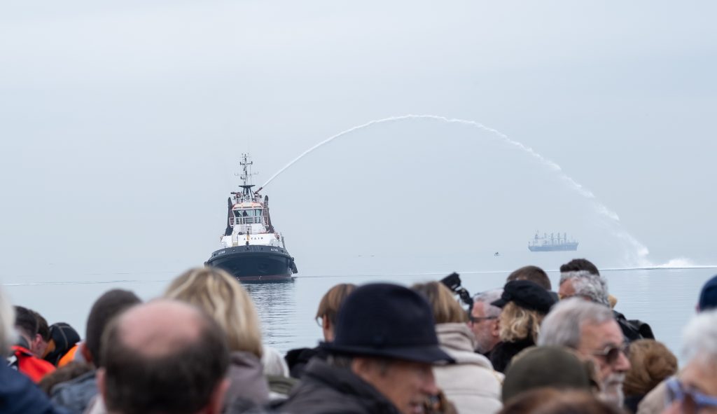 Dive Into Tradition: Trieste's 47th Christmas Underwater Extravaganza ...
