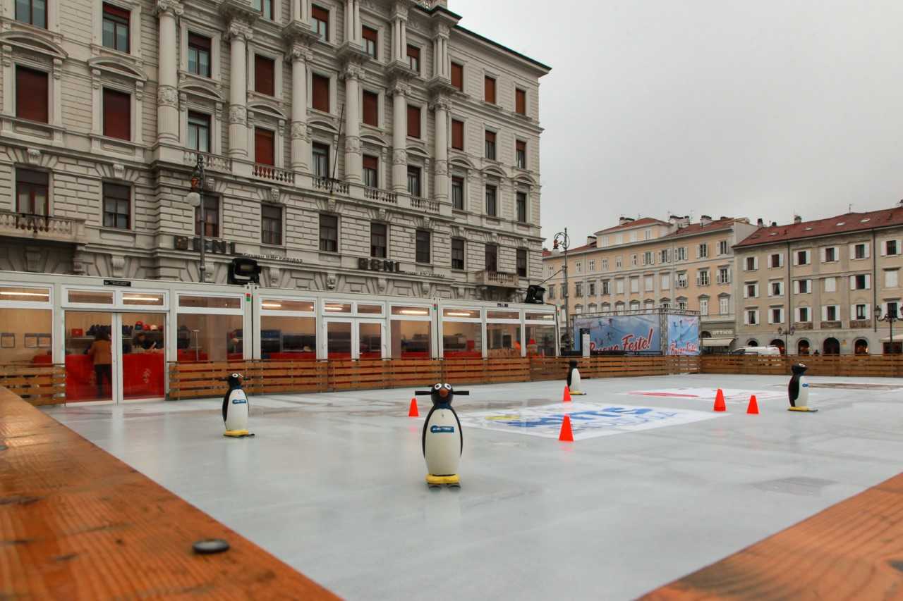 Ice Skating Rink Inaugurated in Piazza Ponterosso - InTrieste