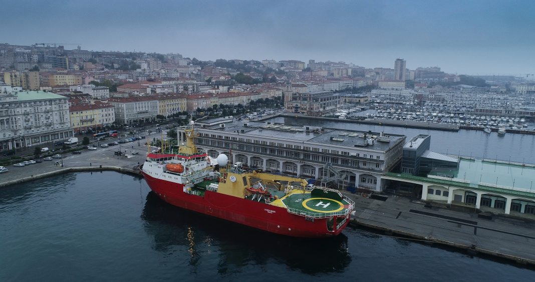 Italy’s Laura Bassi Icebreaker Docks in Trieste, Open for Public Tours ...