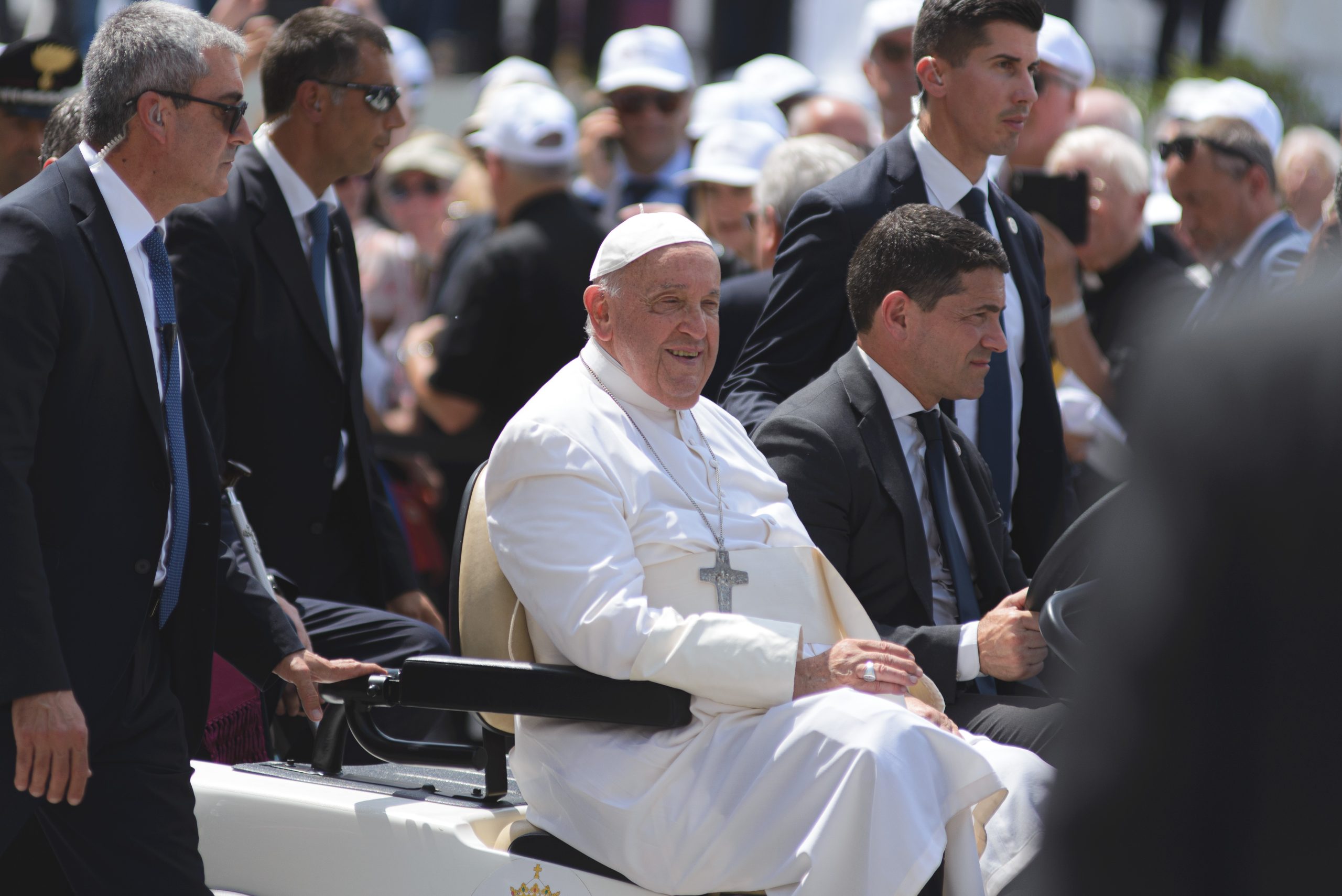 Pope Francis in Critical Condition After Respiratory Crisis, Vatican ...